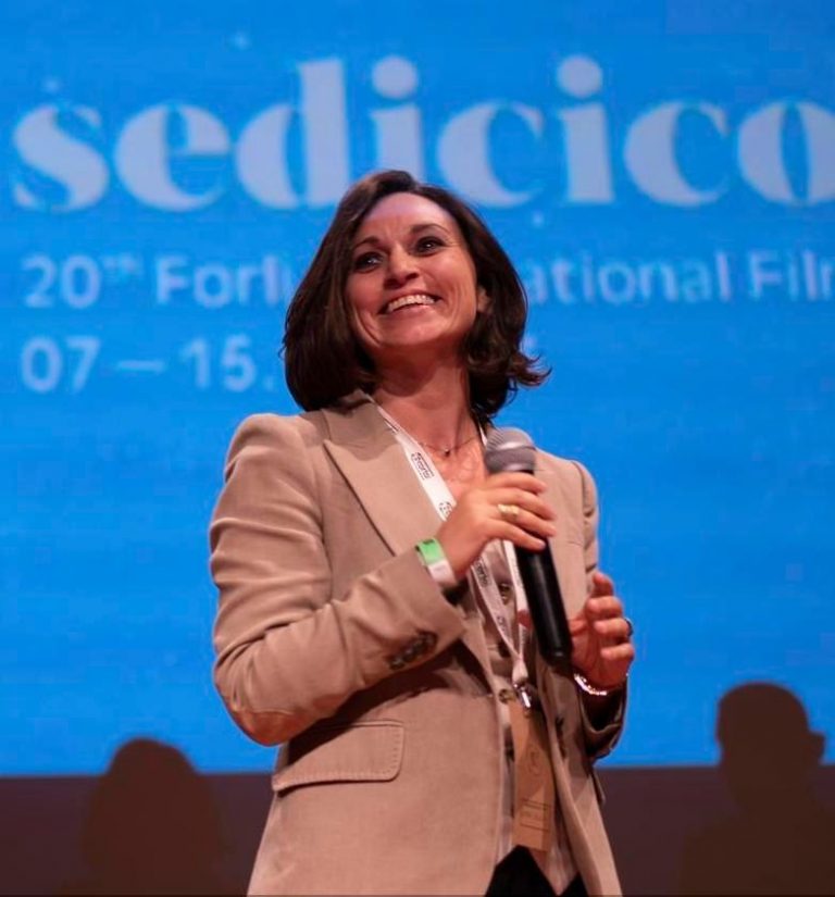 EMMA CECALA, REGISTA SICILIANA INTERVISTATA DA MAURIZIO PISCOPO ...